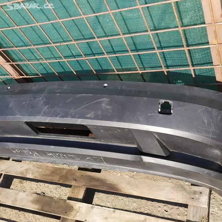ŠKODA KODIAQ ZADNÍ SPOJLER NÁRAZNÍKU 565807521 - Kolín - Bazar - Sbazar.cz