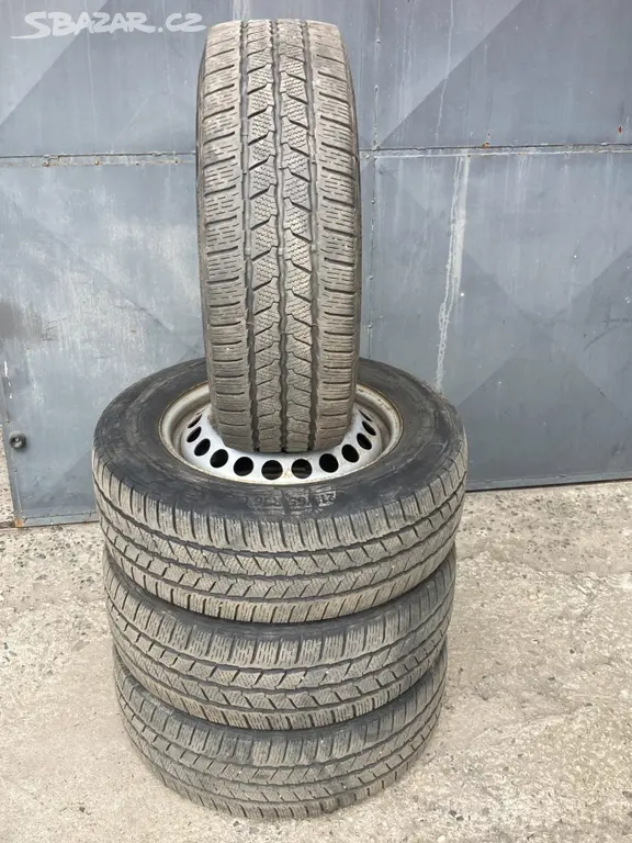 4ks kola VW T5 T6 plech pneu 205 70r15C 11mm - Praha 10 - Bazar - Sbazar.cz
