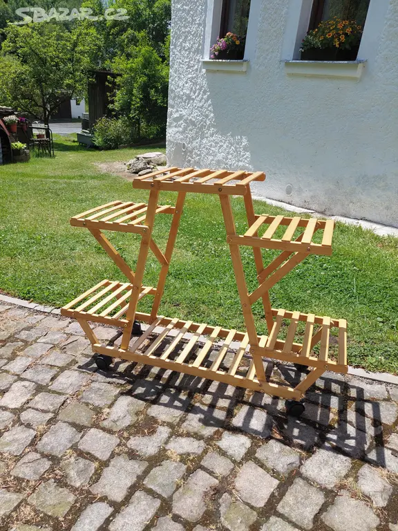 Bambusový regál - Janov nad Nisou - Bazar - Sbazar.cz