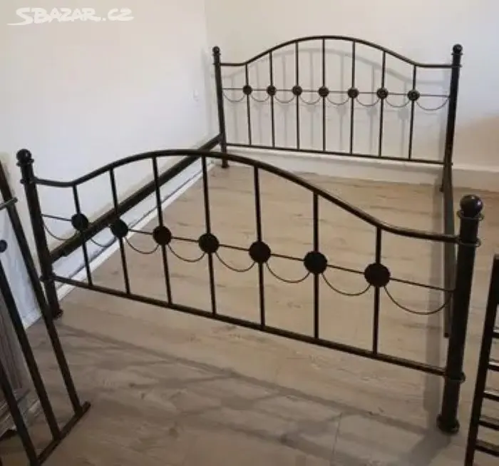 Kovová zdobená dvojlůžková postel 180 x 200 - Chlum u Třeboně - Bazar ...