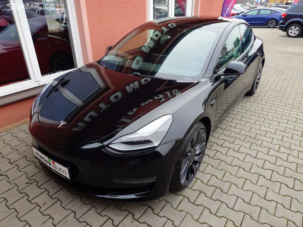 Tesla Model 3, Model 3 Performance 377 kW SOH - Chrudim - Bazar - Sbazar.cz