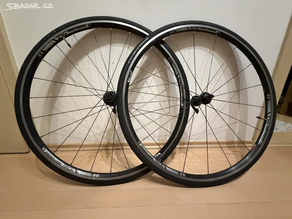 Zapletená kola Bontrager Race - Praha - Bazar - Sbazar.cz