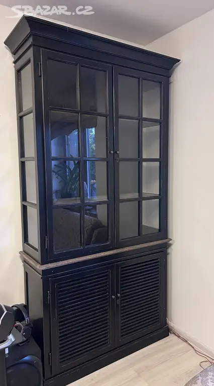 Francouzská vitrína značky Sia Deco - Orlová - Bazar - Sbazar.cz